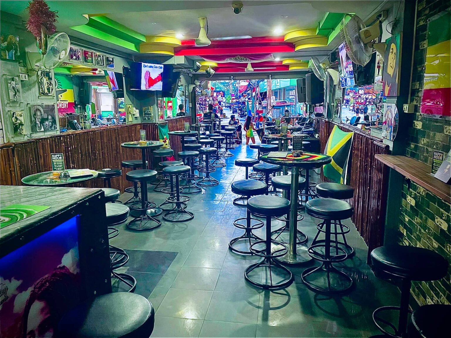 Trench Town Rasta Bar - Buzzin Pattaya