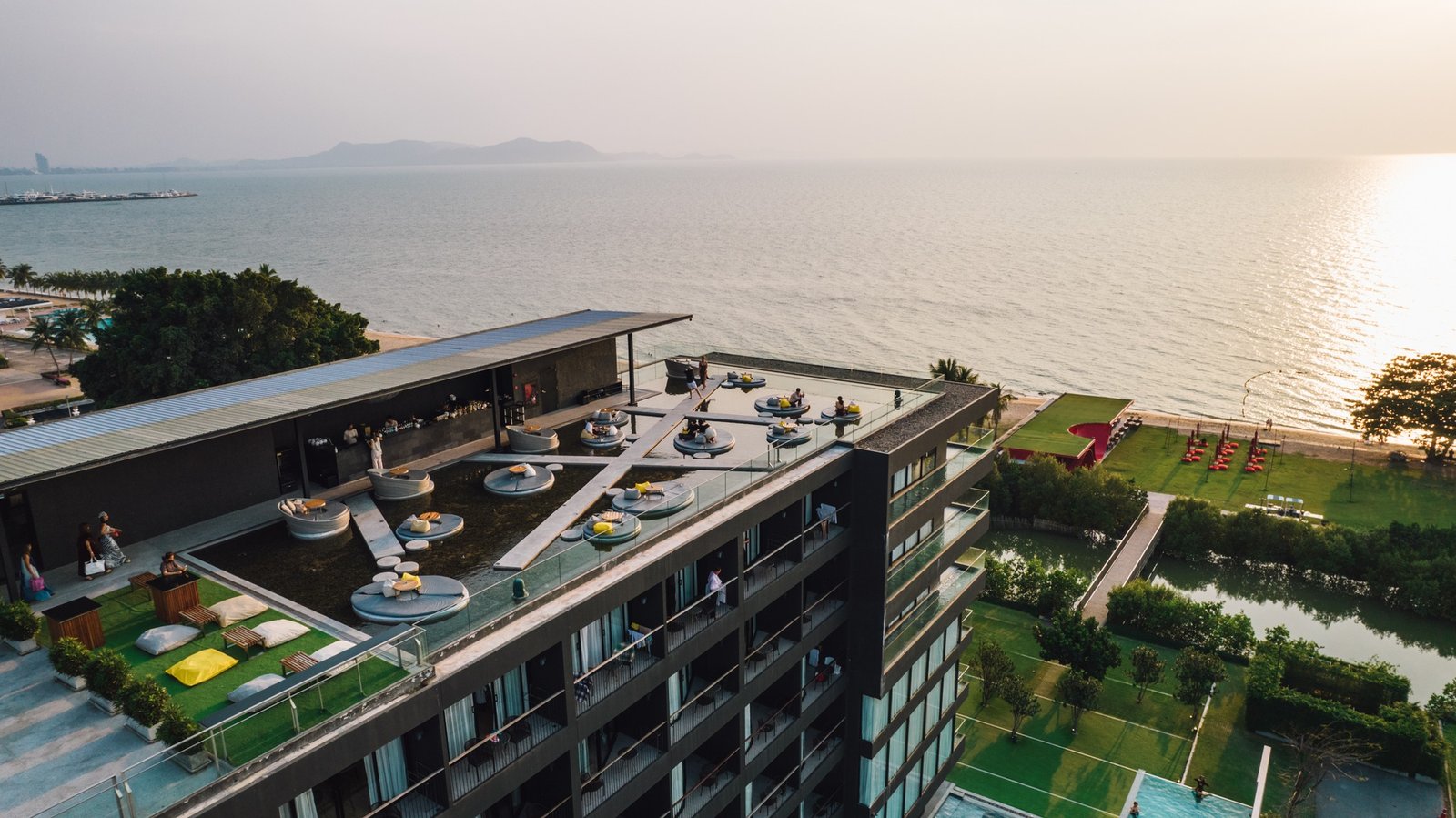 ANA ANAN Resort & Villas Pattaya - Buzzin Pattaya