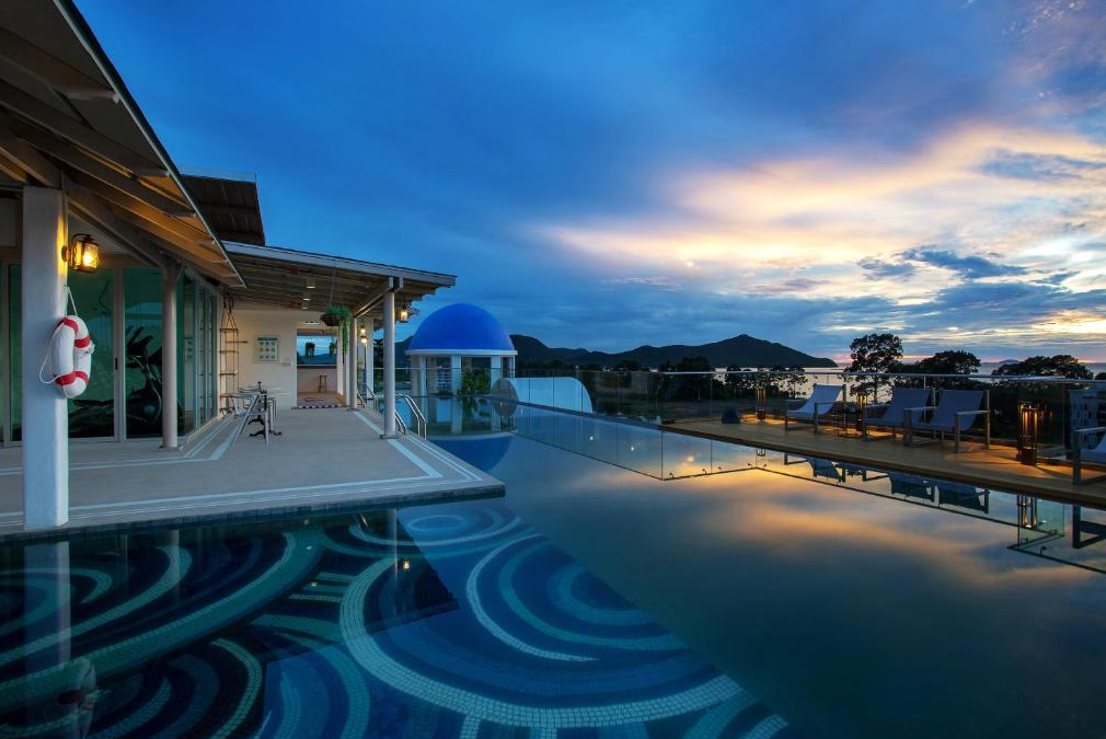 Costa Village Bangsaray - Buzzin Pattaya